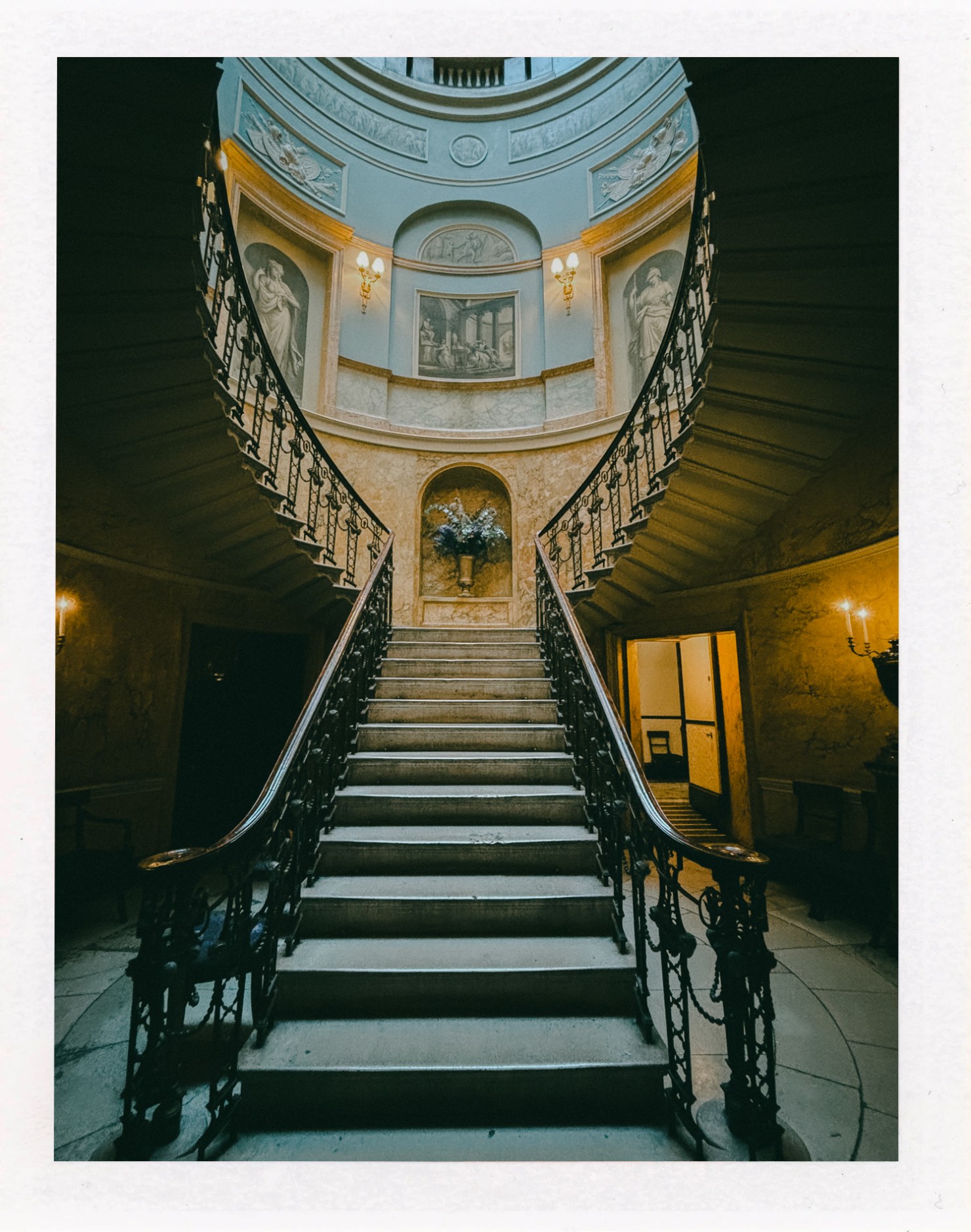 Joey Batey – GRUMPY MAGAZINE